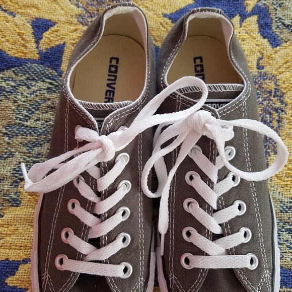 Converse | Shoes | Gray Low Rise Converse | Poshmark